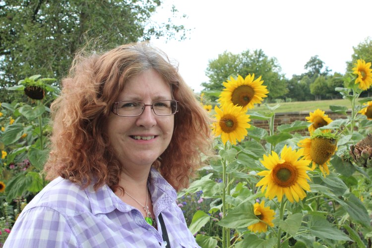 Anne Anderson – Art Historian, Lecturer, Tour Guide and Exhibition Curator